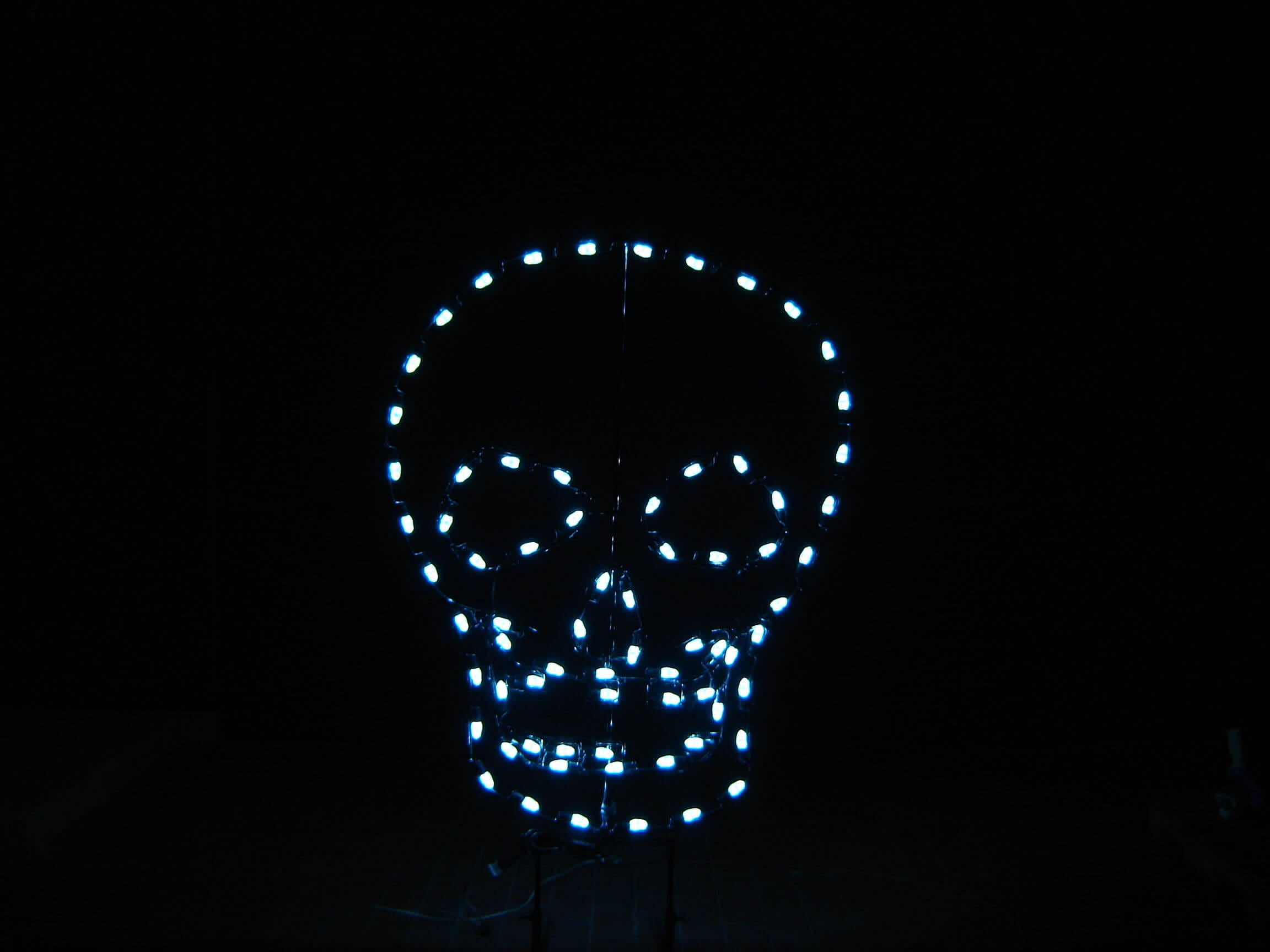 4' Skull Halloween Light Display - Creative Displays