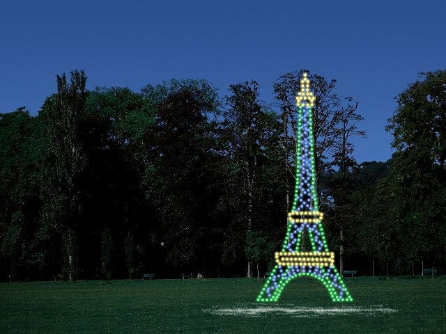 Eiffel Tower Holiday Light Display - Creative Displays
