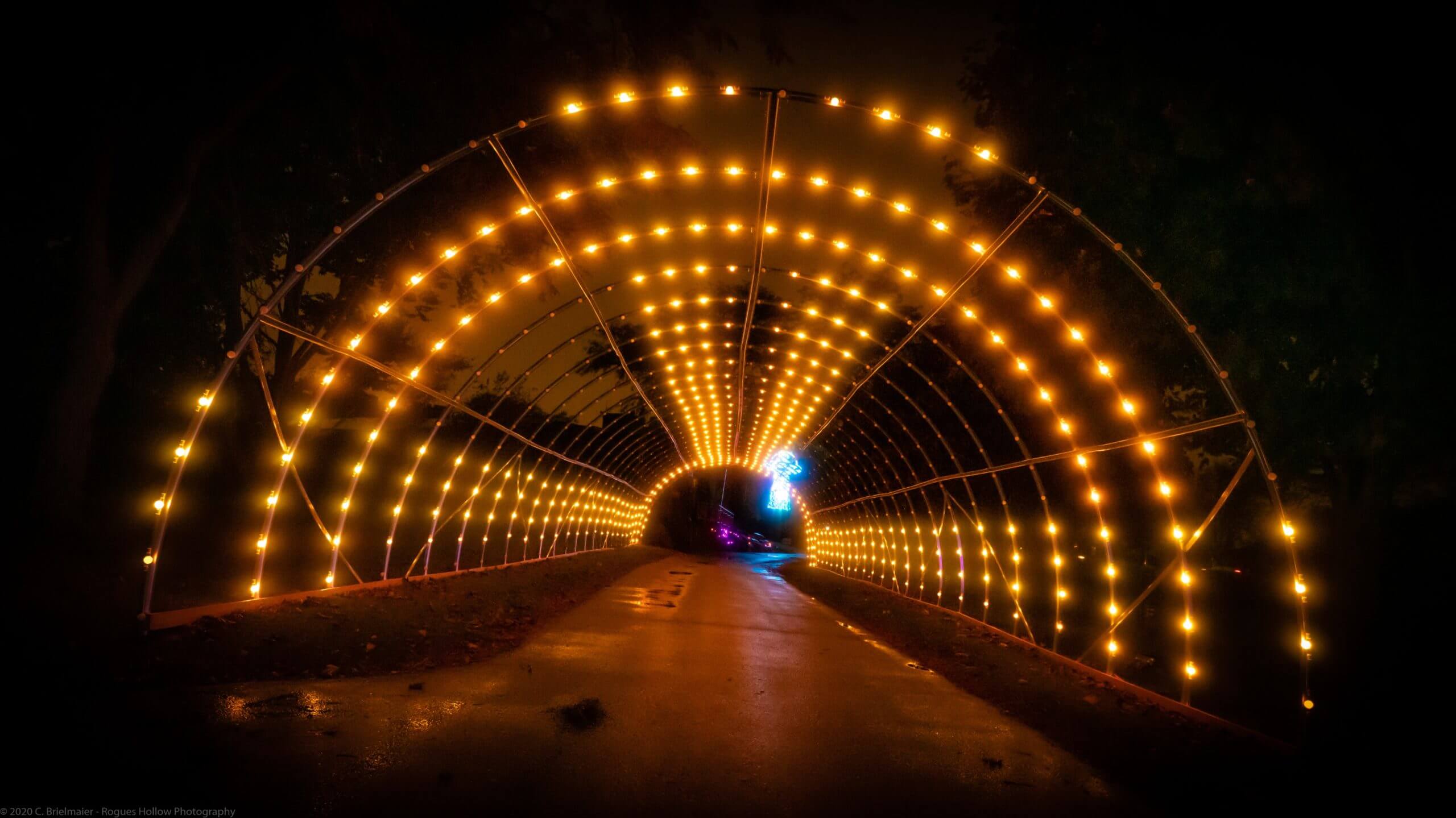 Hanging Commercial Christmas Lights Step By Step | Creative Displays