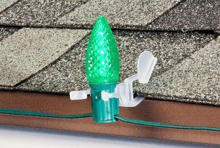 Taking a Deep Dive Into Holiday Lighting Clips | Creative Displays