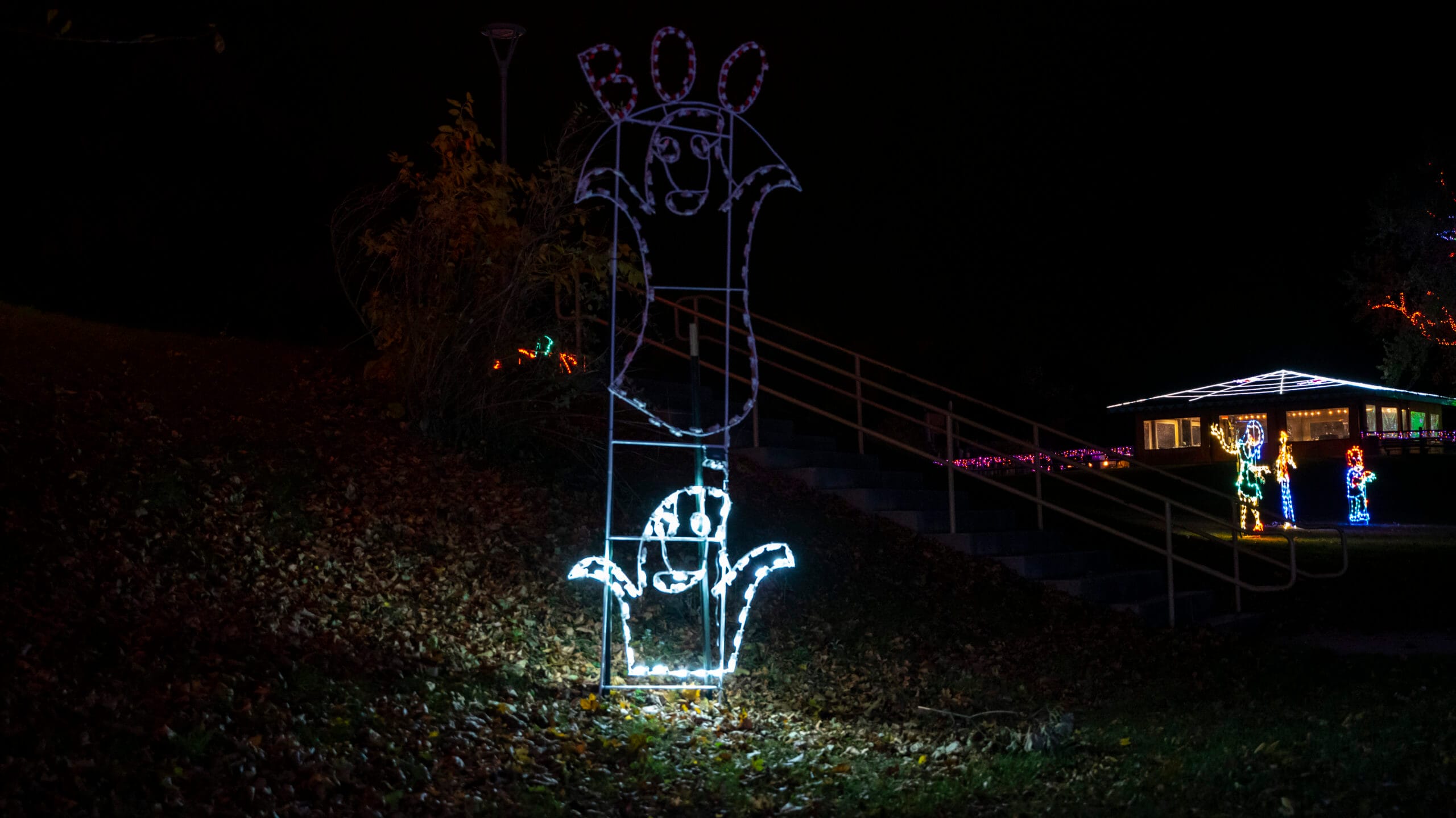 12' Graveyard Scene Halloween Light Display - Creative Displays