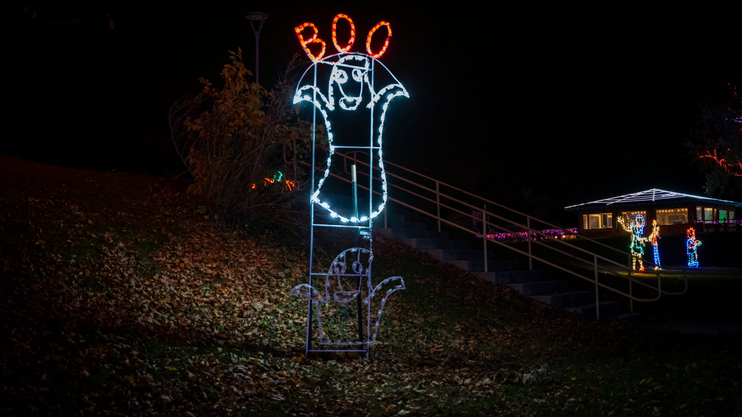 12' Graveyard Scene Halloween Light Display - Creative Displays