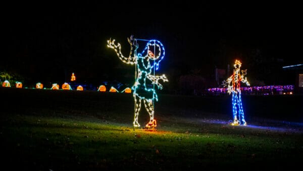 7' Animated Zombies Halloween Light Display