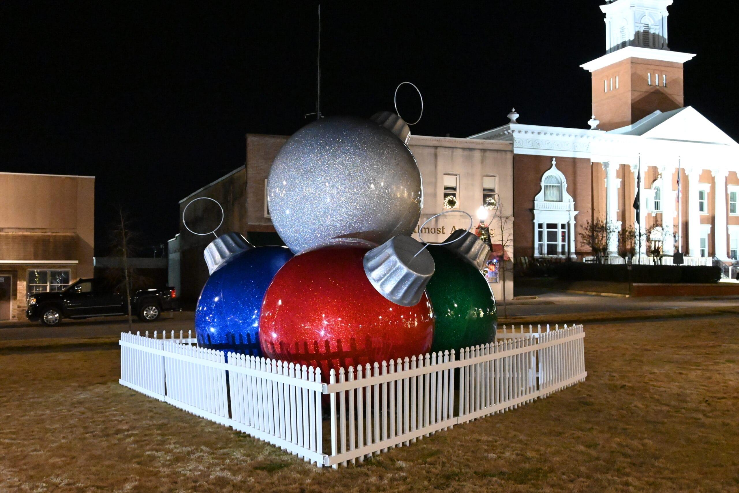 Giant Fiberglass Ornament Stack - 4 Ball - Creative Displays