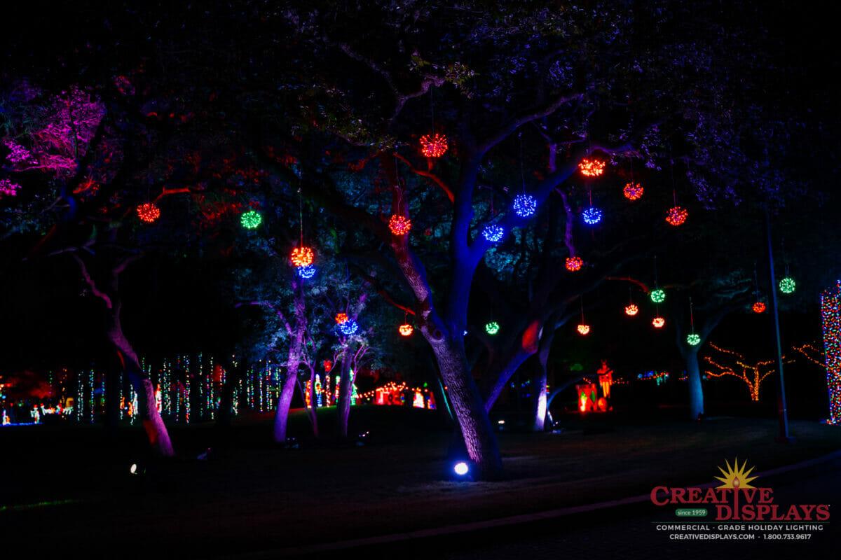 Commercial Christmas Lights Displays In Chicago | Creative Displays