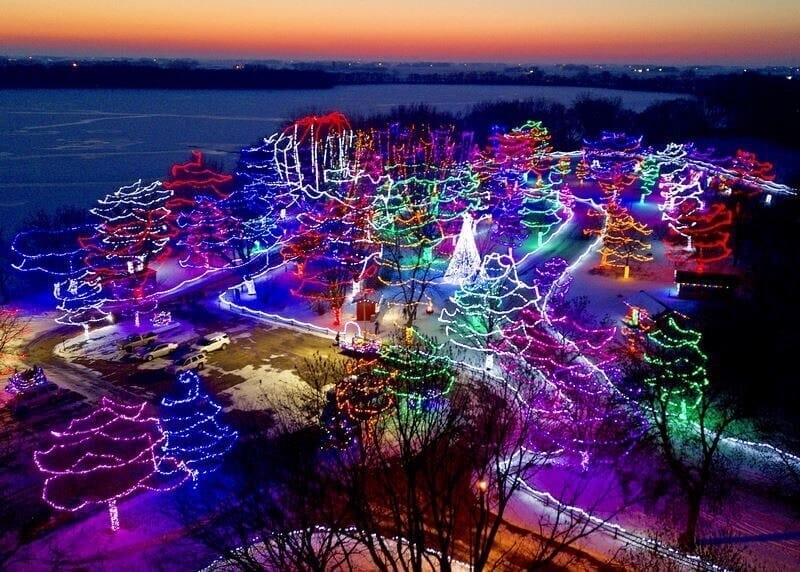 The Ultimate Guide on How to Plan a Holiday Light Show